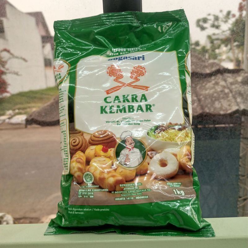Jual Tepung Terigu Cakra Kembar 1Kg | Shopee Indonesia