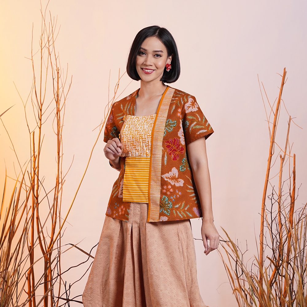 Jual NONA RARA - Kebaya Encim T2468, Baju Batik Kasual Modern | Shopee ...