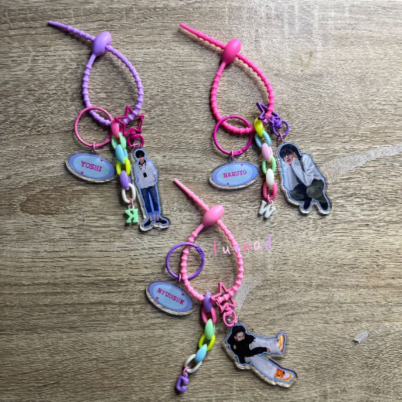 Jual (READY STOCK) Keychain Acrylic Treasure Keyring Fanmade | Shopee ...