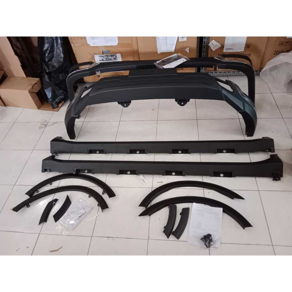 Jual BODYKIT Body Kit INNOVA Venturer 2020-2022 Original | Shopee Indonesia