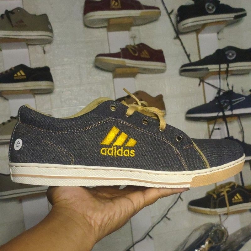 Jual SEPATU ADIDAS CASUAL KEKINIAN CEWEK/COWOK | Shopee Indonesia
