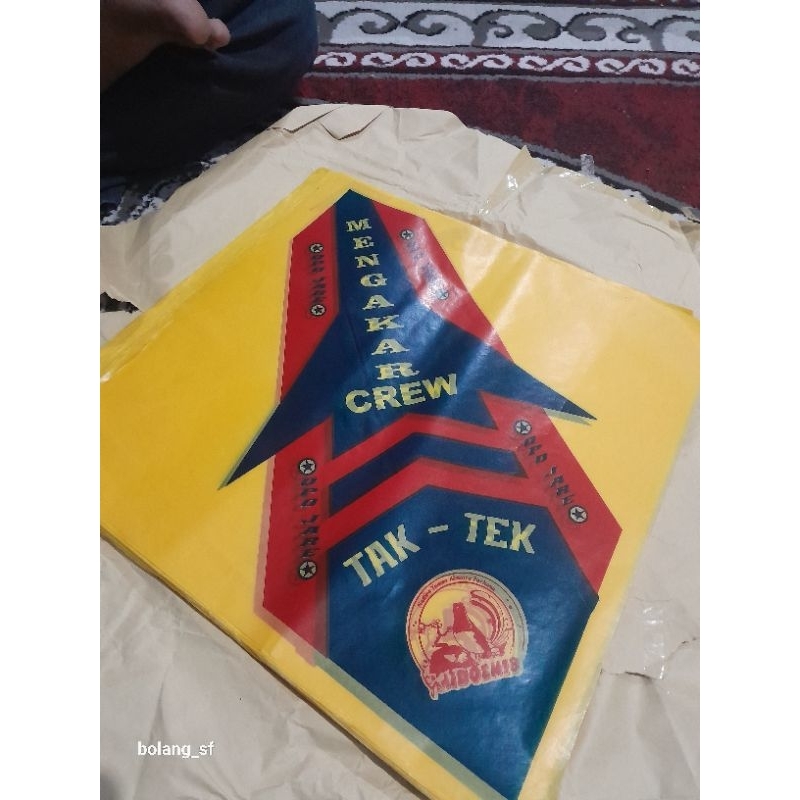 Jual KERTAS LAYANG LAYANG ISI 10 DASAR KUNING | Shopee Indonesia