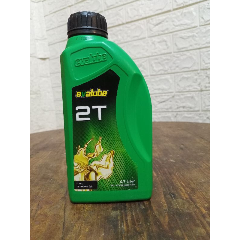 Jual Oli Evalube 2T 0,7L | Shopee Indonesia