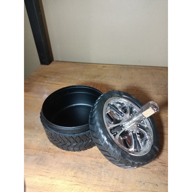Jual asbak tekan bentuk ban warna hitam | Shopee Indonesia