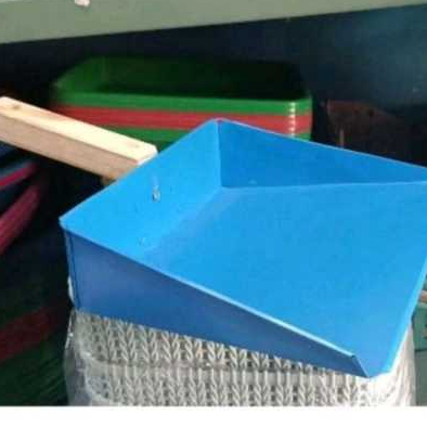 Jual PENGKI GAGANG BAHAN KALENG LEBIH LEBAR SEROKAN SAMPAH | Shopee ...