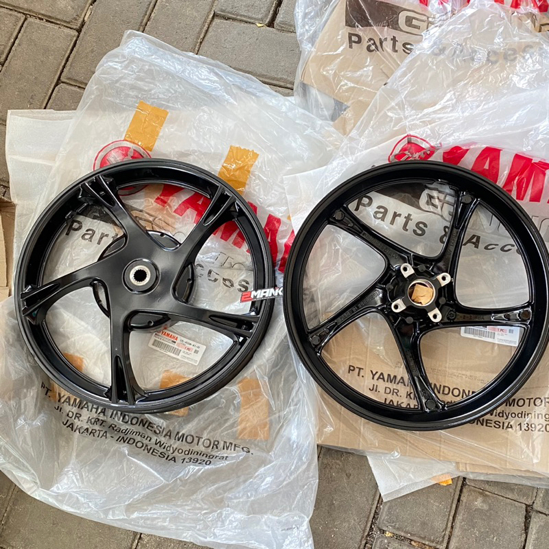 Jual VELG MIO SPORTY GARNIS SMILE MIO SOUL DEPAN BELAKANG ORIGINAL ...