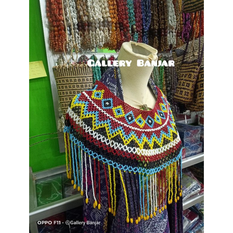 Jual Teratai pundak Rumbai panjang khas adat dayak kalimantan_Hiasan ...