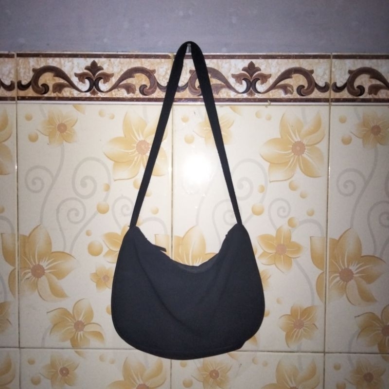 Jual preloved tas bahu mini kanvas | Shopee Indonesia