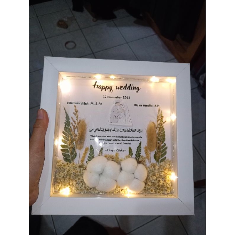 Jual Bingkai 3D mahar/hadiah pernikahan/hadiah wisuda | Shopee Indonesia
