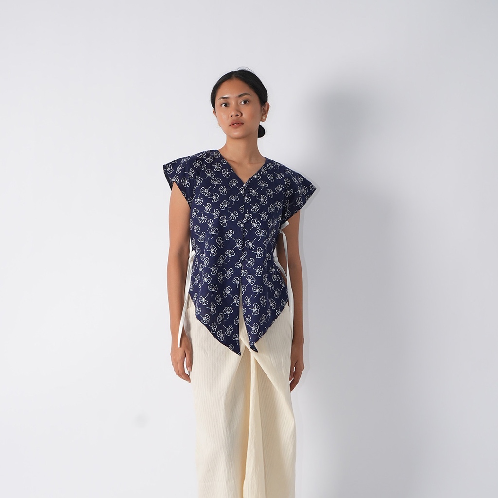 Jual LAYA VEST | Vest Batik | Atasan Batik | Outer Batik | Shopee Indonesia