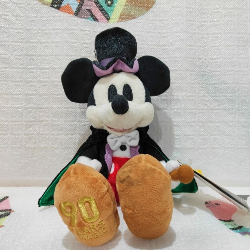 Jual Disney Magician Mickey 90th Years of Magic Doll Plush | Shopee ...