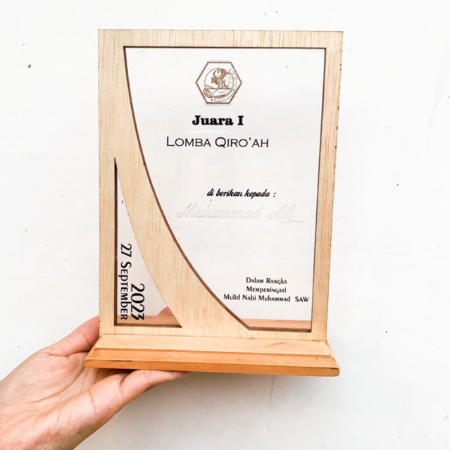 Jual vandel akrilik / plakat akrilik piala akrilik / custom plakat ...
