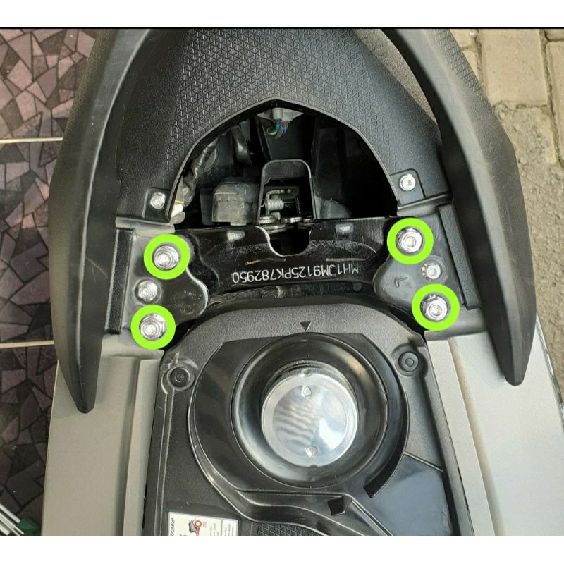 Jual Baut behel motor honda beat scoopy vario 110 stainless original ...