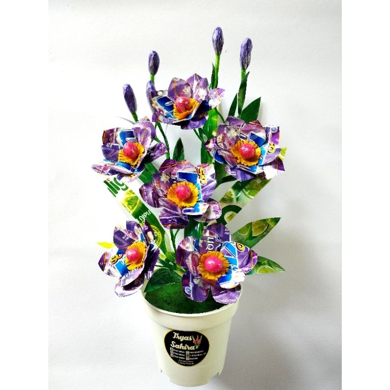 Jual Bunga Kreasi Daur Ulang Sampah Plastik | Shopee Indonesia