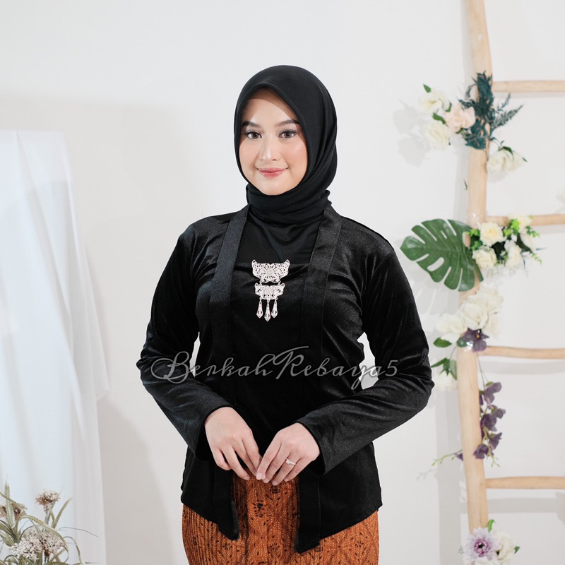 Jual KEBAYA BLUDRU KUTU BARU POLOS TERMURAH | Shopee Indonesia