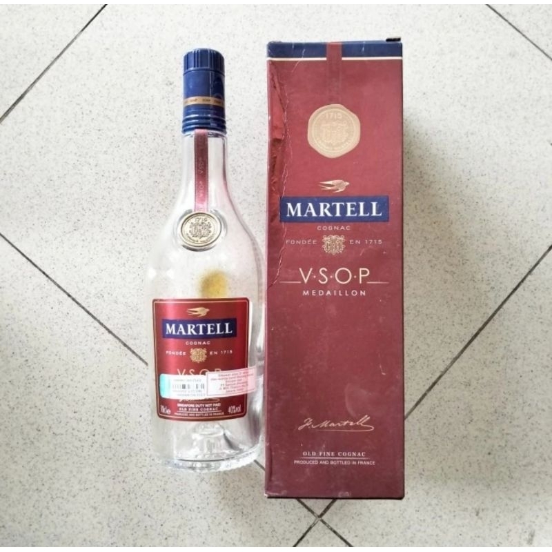 Jual Botol kaca bekas kosong Martell cognac VSOP Medaillon 700 ml | Shopee Indonesia