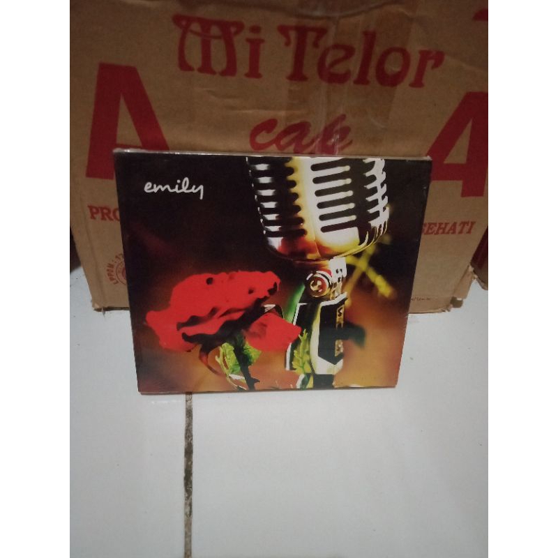 Jual CD Emily Band | Shopee Indonesia