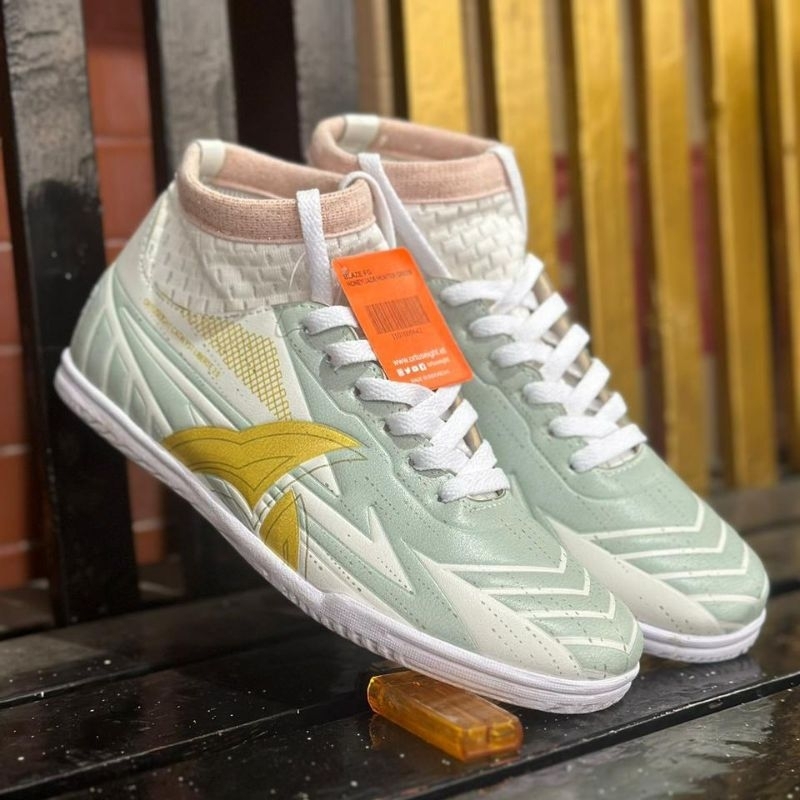 Jual Sepatu Futsal Ortuseight Boots Murah / Futsal Ortuseight Forte ...