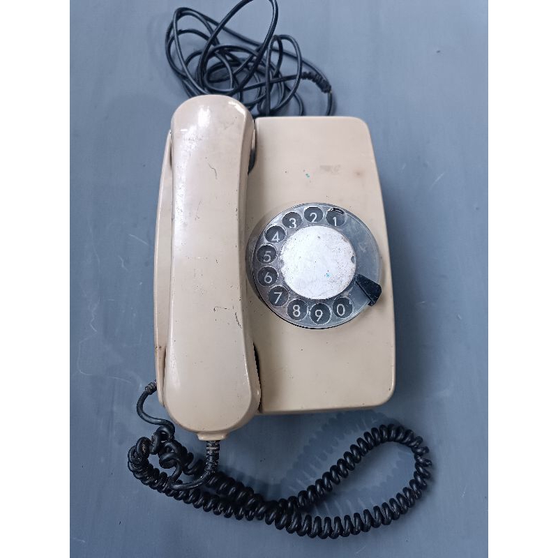 Jual telephone putar antik. telepon putar jadul. telepon putar vintage ...