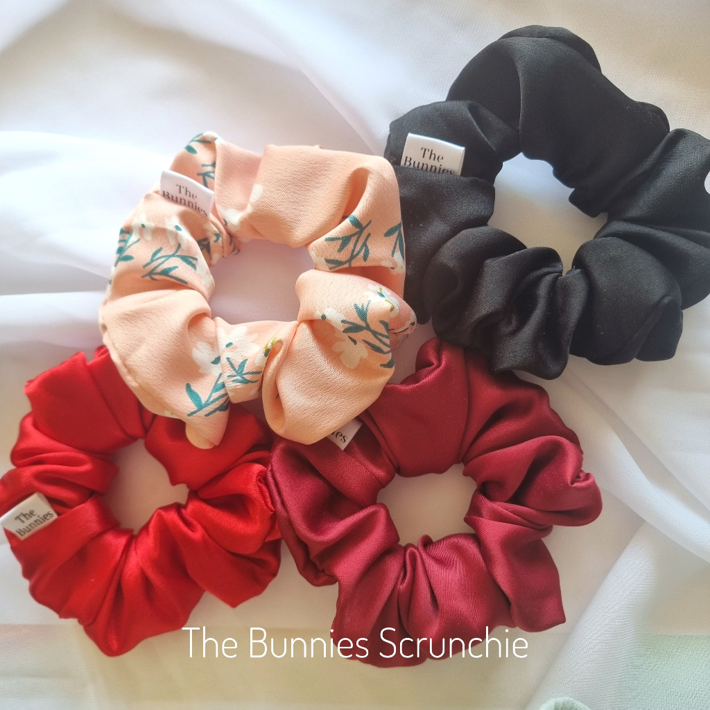 Jual Scrunchie Ikat Rambut bahan silk satin - The Bunnies | Shopee ...