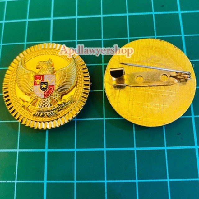Jual Pin Garuda Pancasila Garuda Tumpuk Bulat Gerigi Peniti Kuningan ...