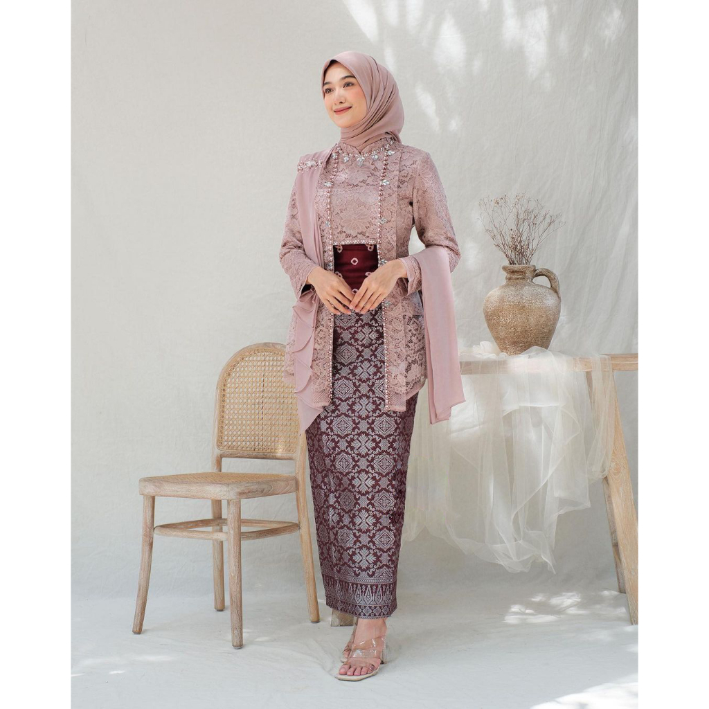 Jual Kebaya Laksmi Kutubaru | Free Selendang dan Obi Belt Batik ...