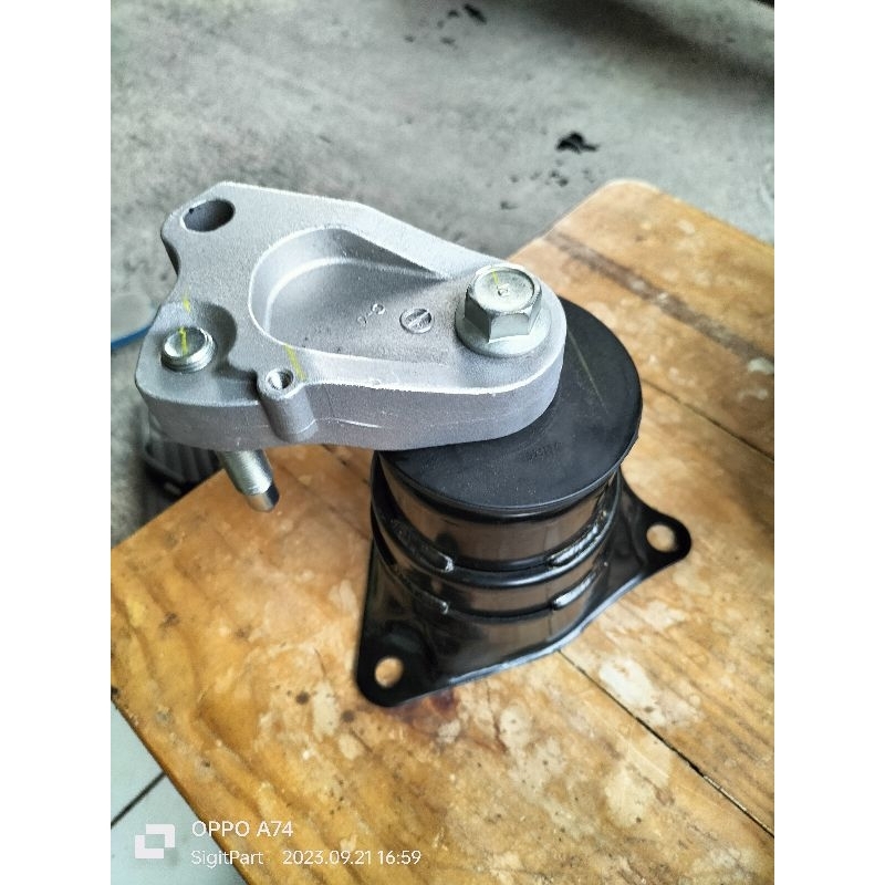 Jual Engine Mounting kanan Honda Original | Shopee Indonesia