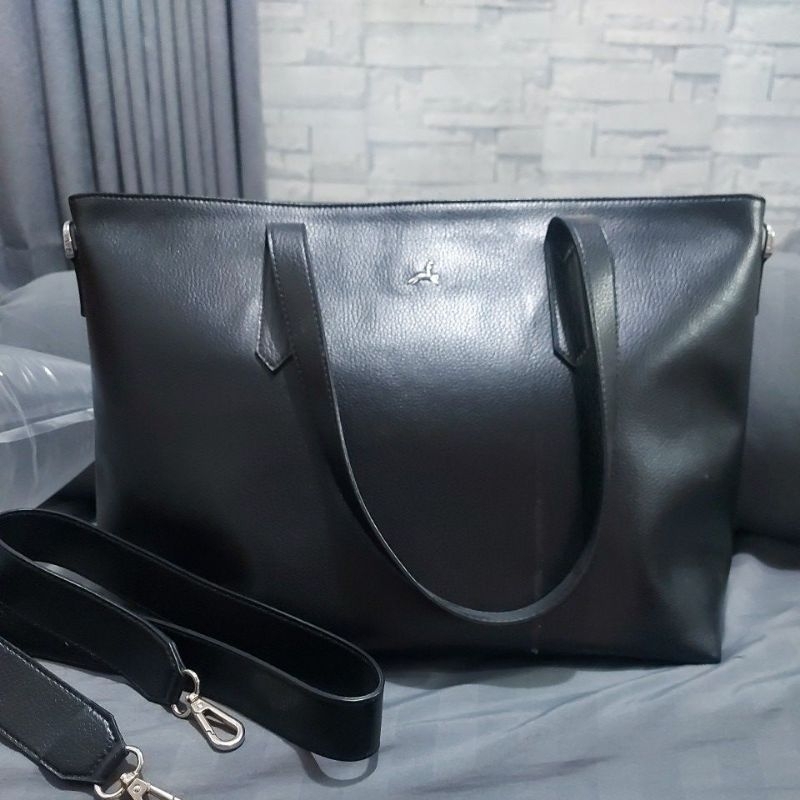 Jual tote bag povilo hitam | Shopee Indonesia