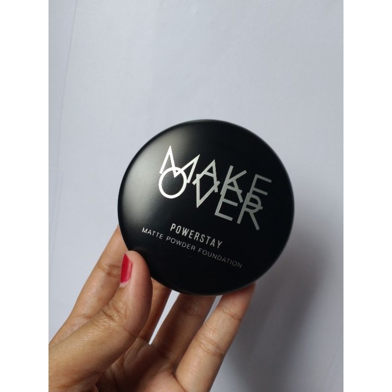 Jual (PRELOVED) MAKEOVER MATTE POWDER FOUNDATION | Shopee Indonesia