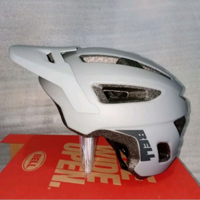 Jual Helm Sepeda Gunung Balap / Mountain Bike (MTB) Bell Nomad | Shopee ...