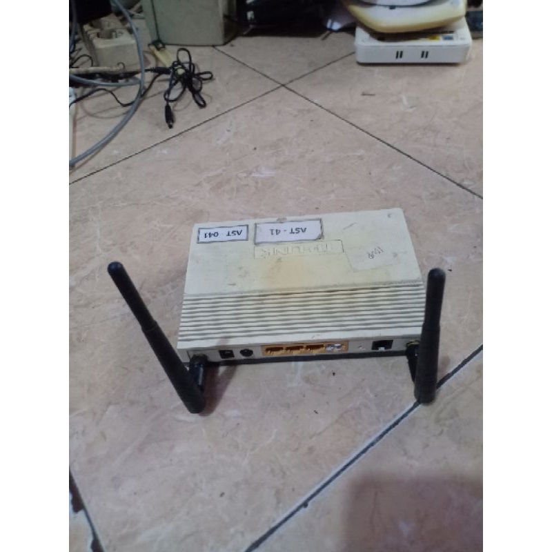 Jual Router minus masih layak pakai bisa di jadikan acess point cek ...