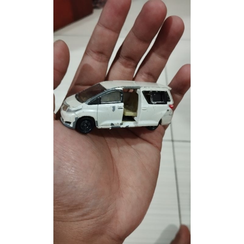 Jual tomica toyota alphard no 78 junk | Shopee Indonesia