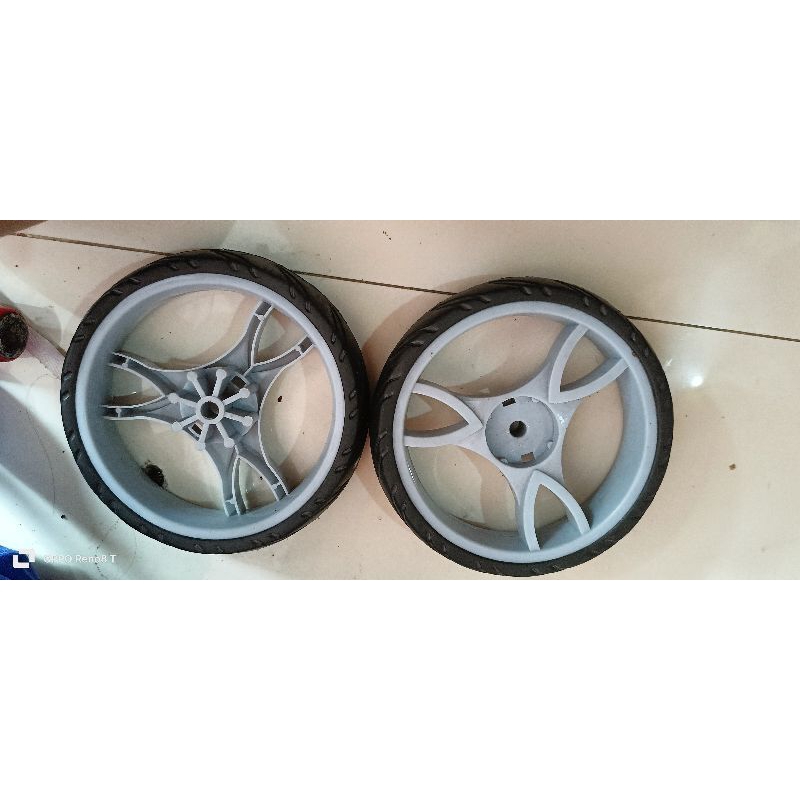 Jual roda stroller bayi,roda ban kereta dorong bayi diameter 14 cm ...
