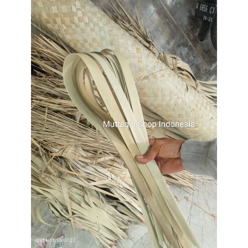 Jual Daun Siwalan / Lontar / Ental TUA Bahan Keterampilan & Kerajinan ...