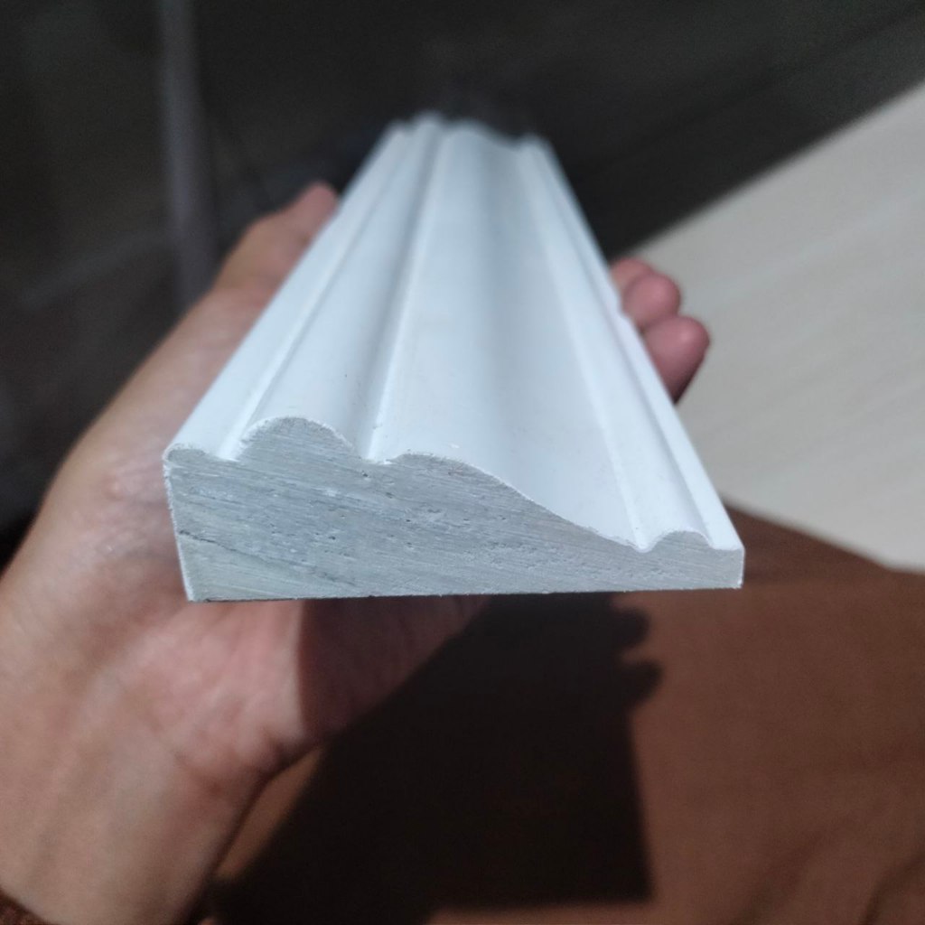 Jual Moulding molding kayu gipsum dinding kayu zhen siap pakai pvc foam ...