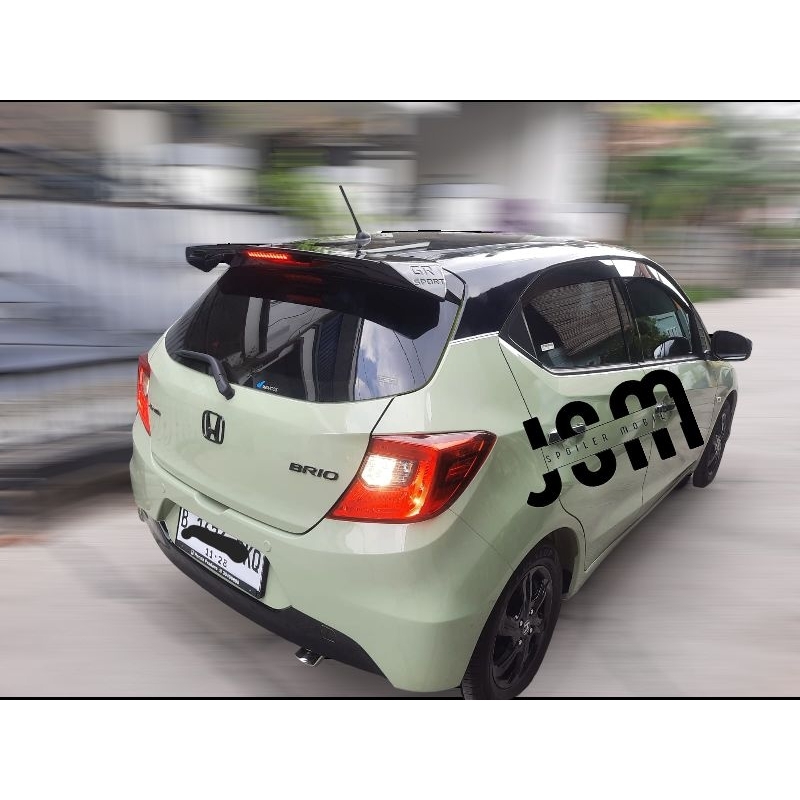Jual Spoiler All New Brio model GR dengan lampu LED | Shopee Indonesia