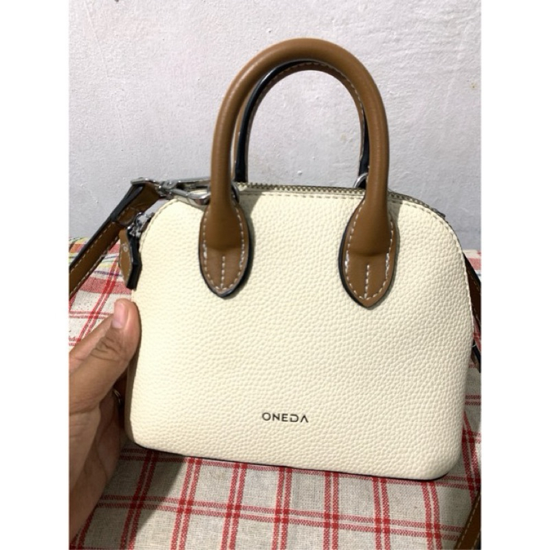 Jual ONEDA SLINGBAG(preloved) | Shopee Indonesia