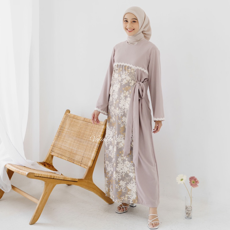 Jual Zaafira Maxy Dress Combi Pattern - Gamis Kombi Silk | Shopee Indonesia