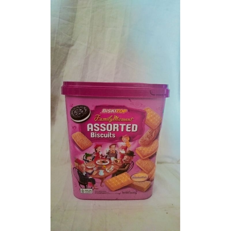 Jual Biskitop family moment 600gr | Shopee Indonesia