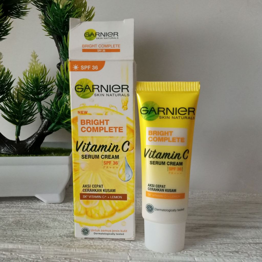 Jual Garnier Bright Complete Vit C Serum Cream Spf 36||20ml | Shopee Indonesia