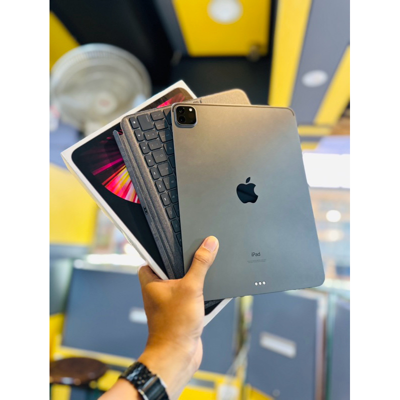 Jual iPad Pro M1 256GB Wifi only bonus Keyboard | Shopee Indonesia