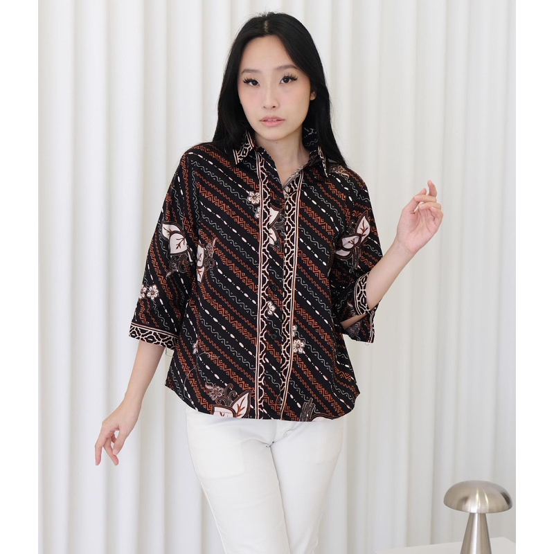 Jual KUKA BLOUSE ALYS BATIK MODERN | Shopee Indonesia