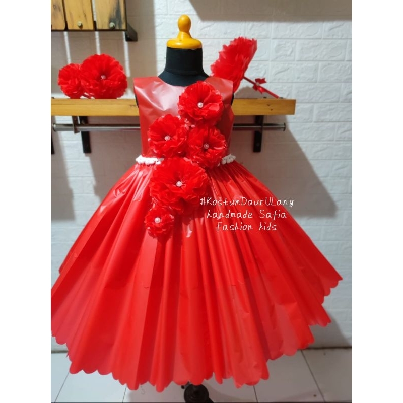 Jual kostum/baju daur ulang kresek/plastik dress anak full merah ...