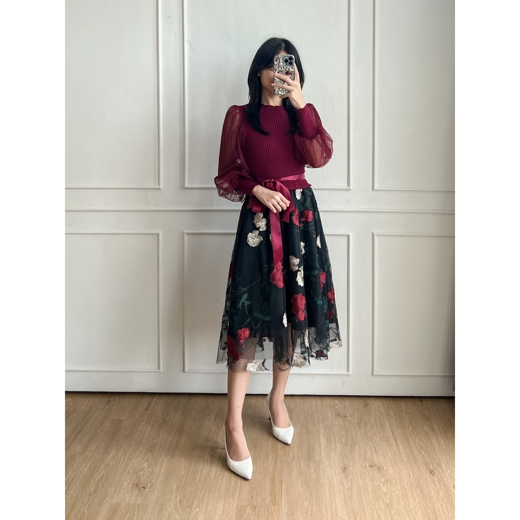 Jual DOLLA - Esme Dress Knit Dress Rok Tile Floral | Shopee Indonesia