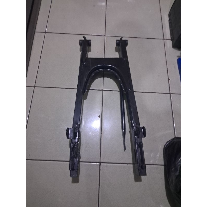 Jual swing arm bajaj pulsar 180 ug3 original | Shopee Indonesia