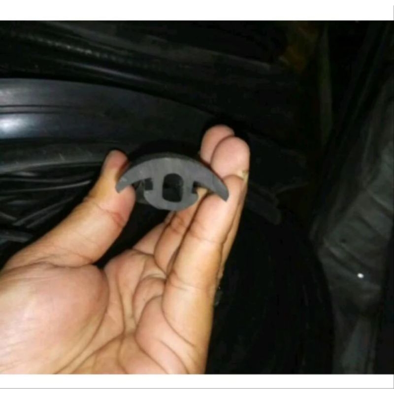 Jual karet rel jok bangku bus | Shopee Indonesia