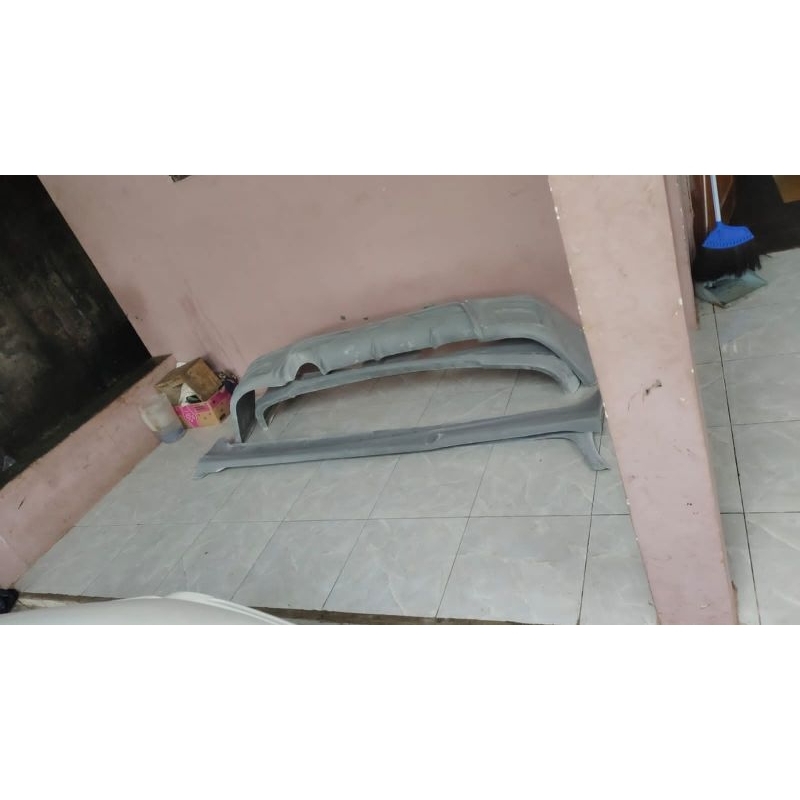 Jual bodykit Avanza old Veloz Xenia apv arena Sigra full set (masih cat ...