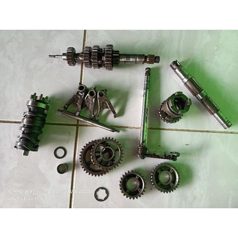 Jual GEAR RASIO TRANMISI SET VIXION OLD/NEW ORIGINAL | Shopee Indonesia