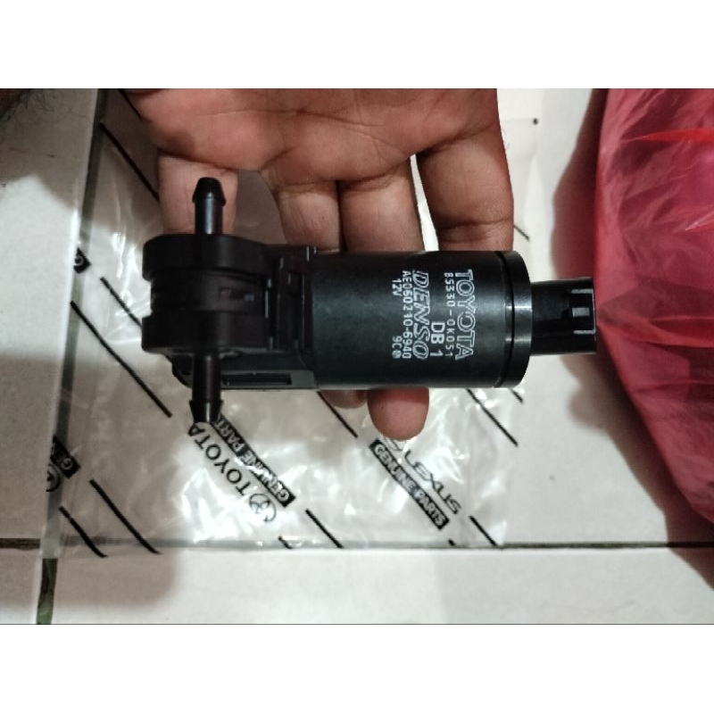 Jual motor penyemprot wiper Innova reborn Fortuner vrz Hilux Revo ...