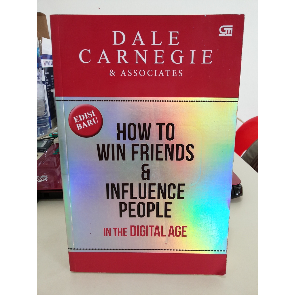 Jual Buku How To Win Friends & Influence People In The Digital Age --- Dale Carnegie | Shopee ...